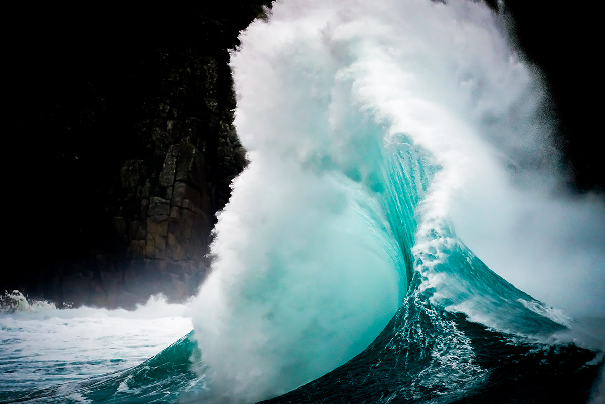 Power Peak (Edge Frame) – Simon Jay Photography